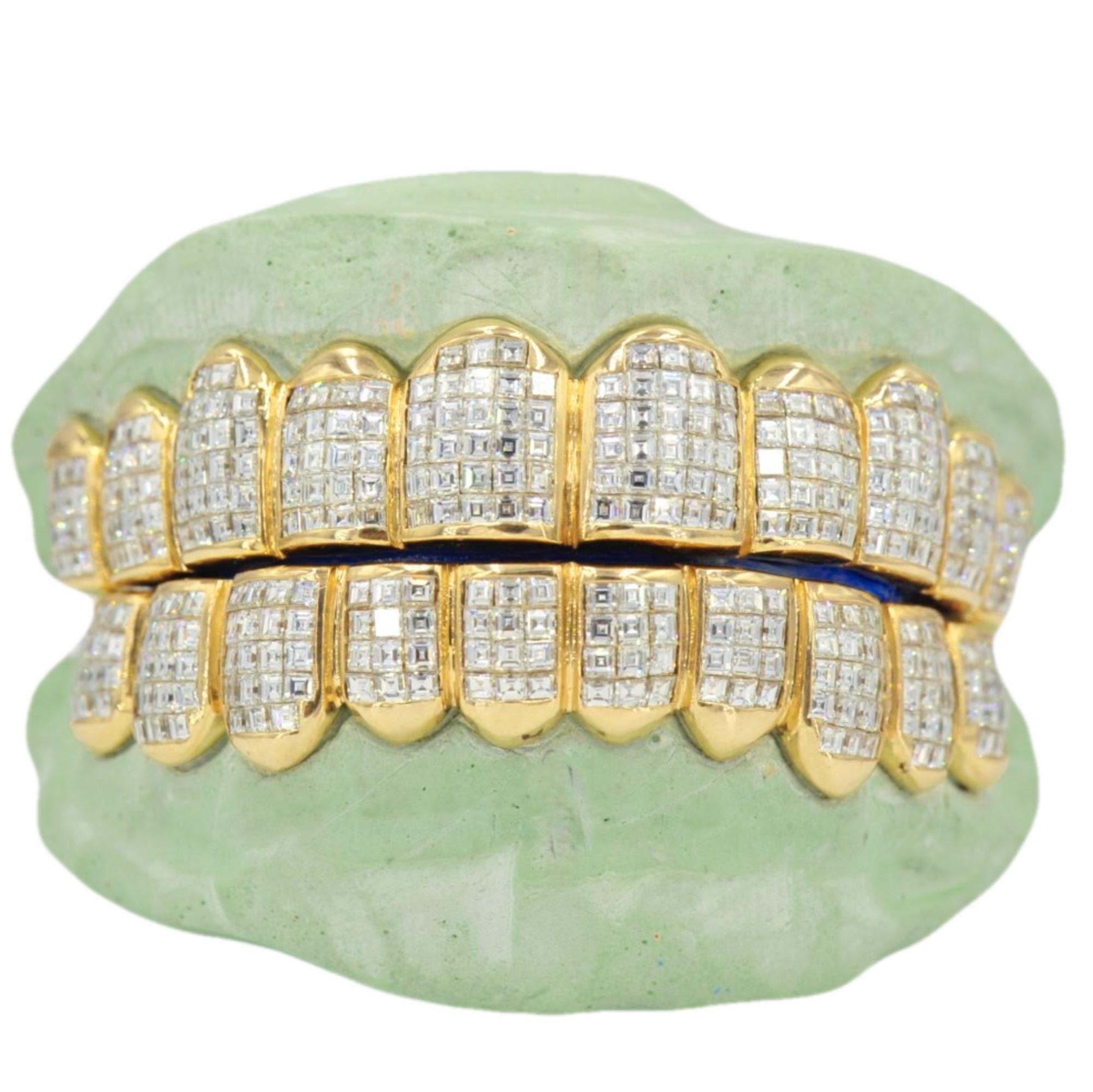 NEW Deluxe Carre Cut Invisible Grillz 10 Teeth - VS Diamonds – Johnny ...